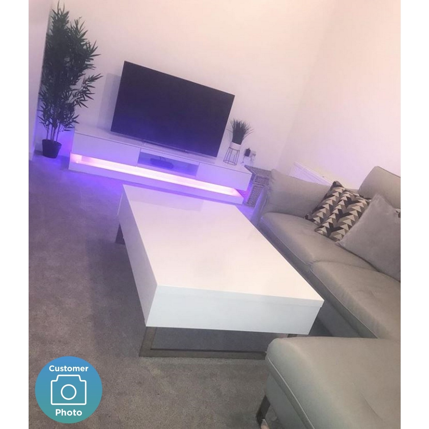 Grade A1 Evoque Large White High Gloss TV Unit with LED Lighting TV s up to 70 Page 1 BuyItDirect.ie