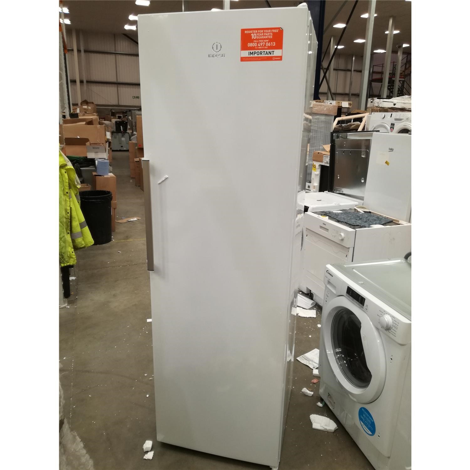 Refurbished Indesit Hotpoint SI81QWDUK1 368 Litre Freestanding Upright ...