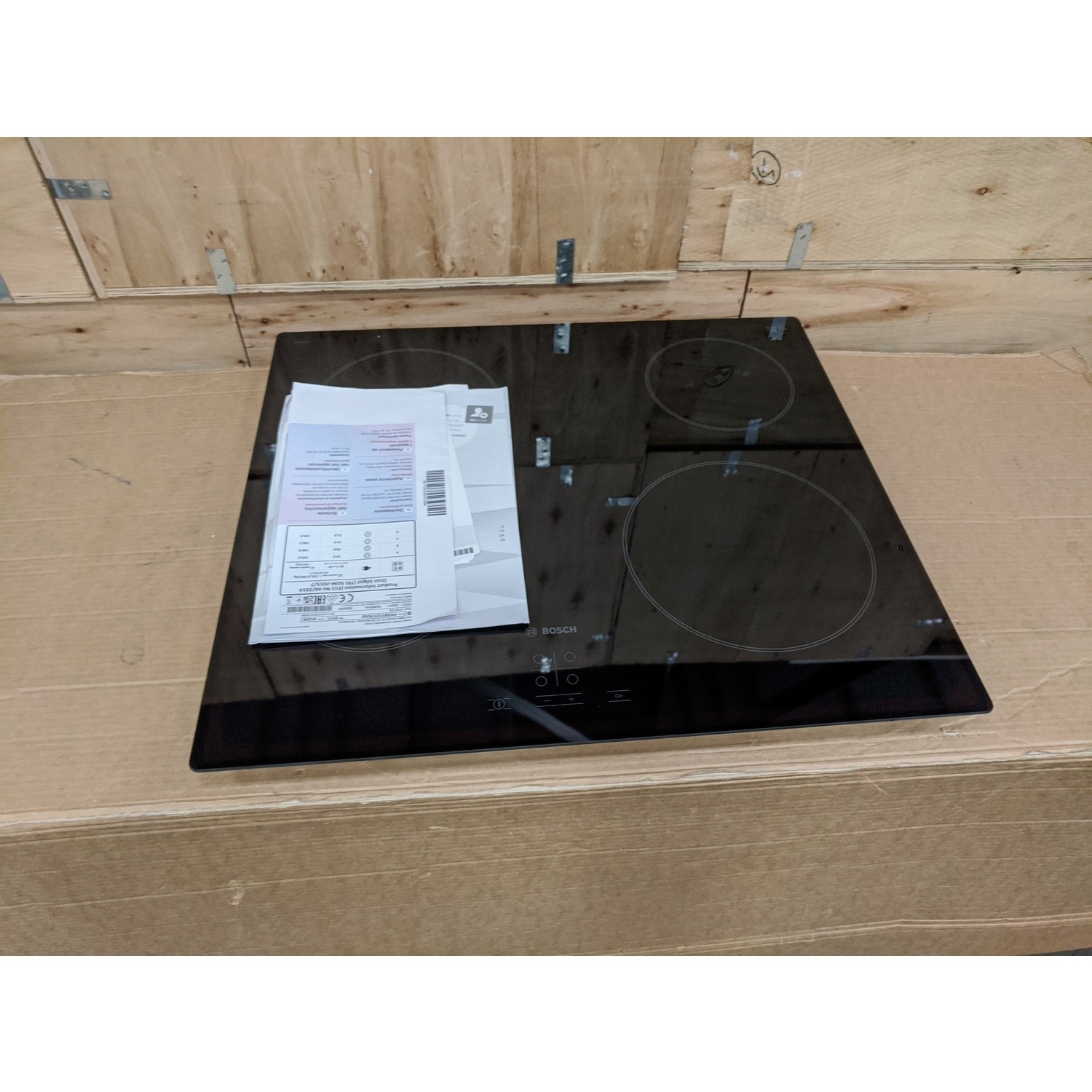 Refurbished Bosch Serie 4 PKE611D17E 60cm 4 Zone Ceramic Hob with Touch Controls Page 1 BuyItDirect.ie
