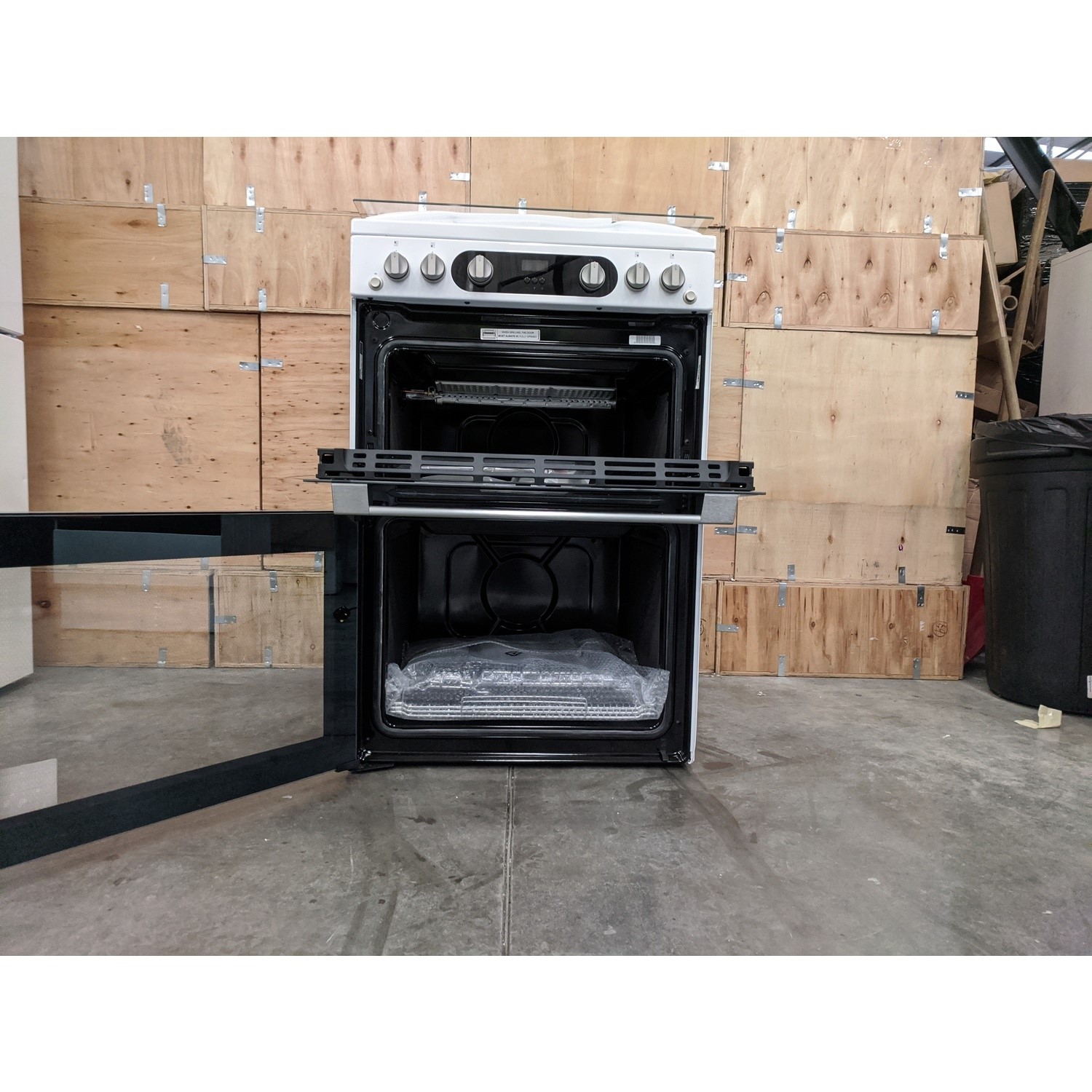 Refurbished Hotpoint Amelia HD67G02CCW 60cm Double Oven Gas Cooker ...