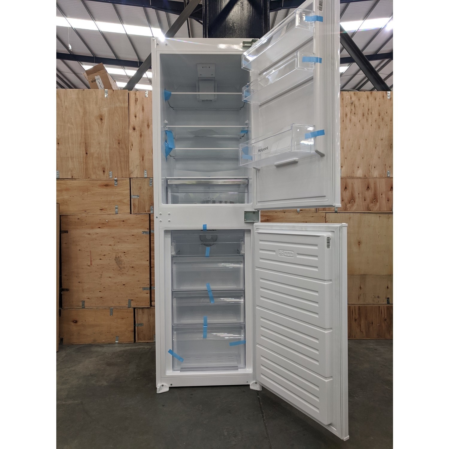 Refurbished Hotpoint HBC185050F1 Integrated 230 Litre 50/50 Fridge ...