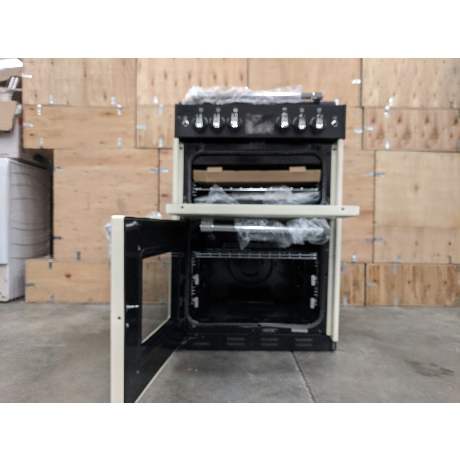 Refurbished Stoves Richmond 600G 60cm Double Oven Gas Cooker Cream ...