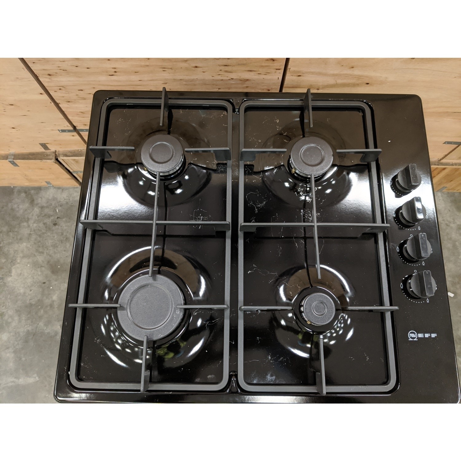 Refurbished Neff N30 T26BR46S0 58cm 4 Burner Gas Hob Black - Page 1 ...