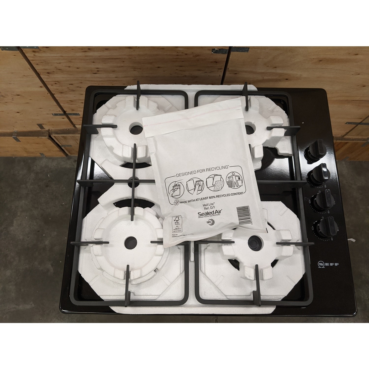 Refurbished Neff N30 T26BR46S0 58cm 4 Burner Gas Hob Black - BuyItDirect.ie