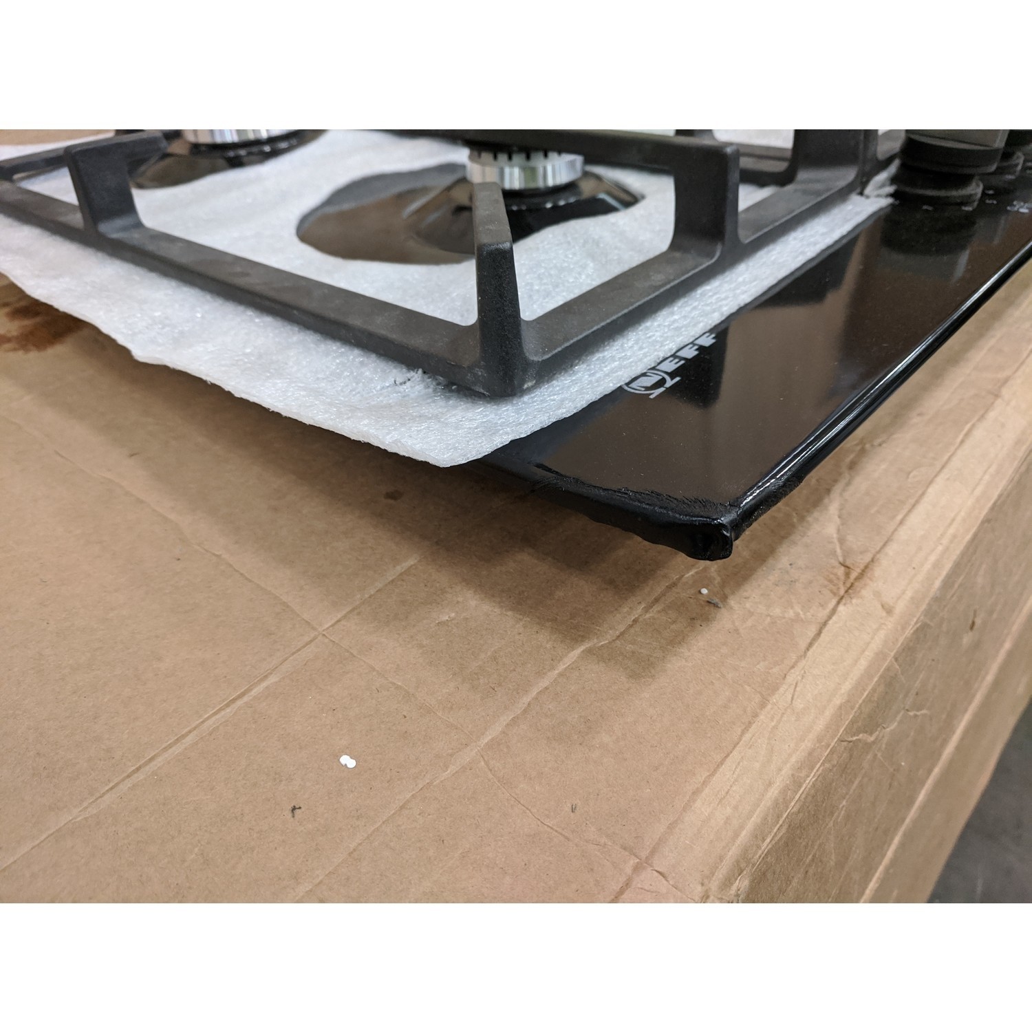 Refurbished Neff N70 T27DS59S0 75cm 5 Burner Gas Hob Black - BuyItDirect.ie