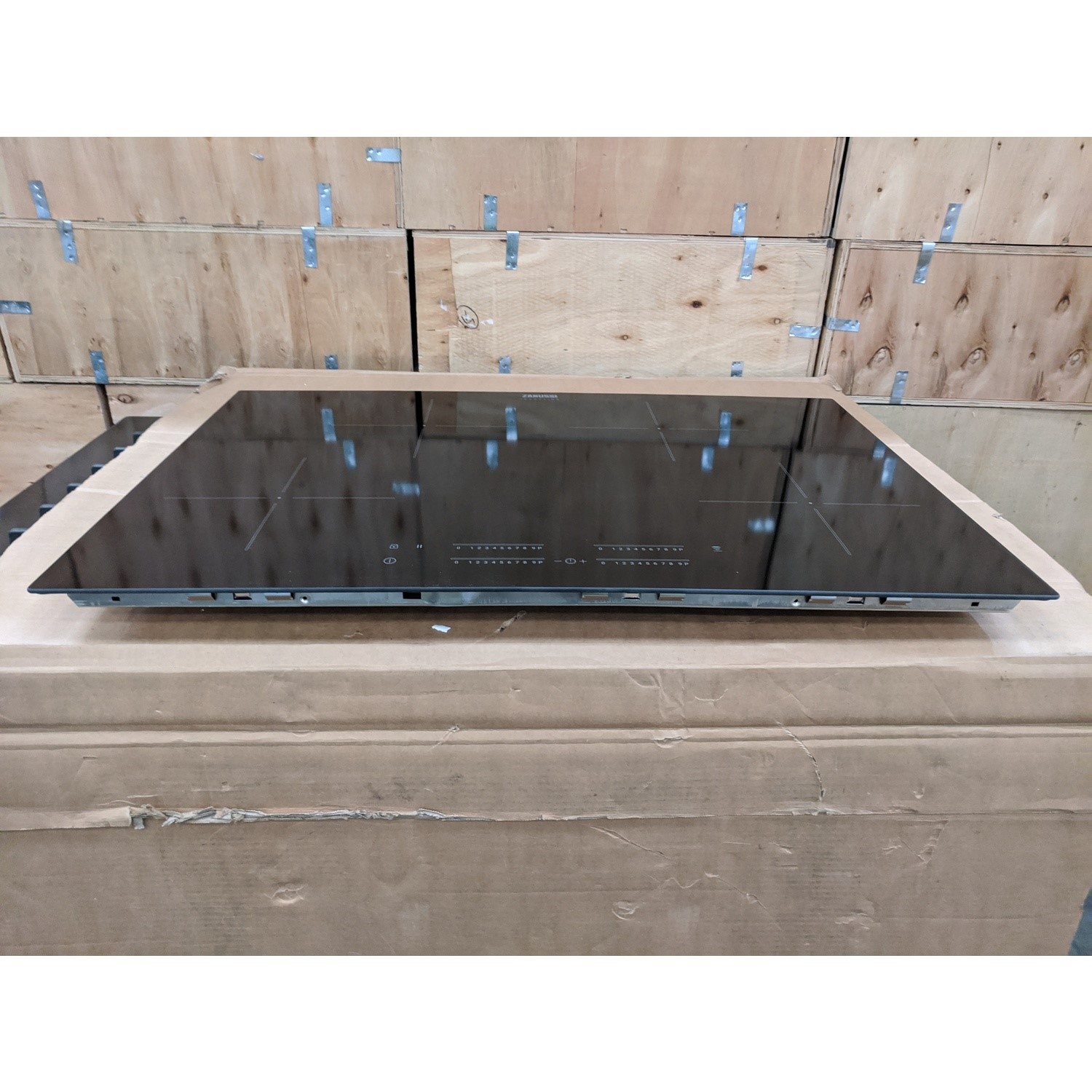 Refurbished Zanussi Series 20 ZITN844K 78cm 4 Zone Induction Hob - Page ...