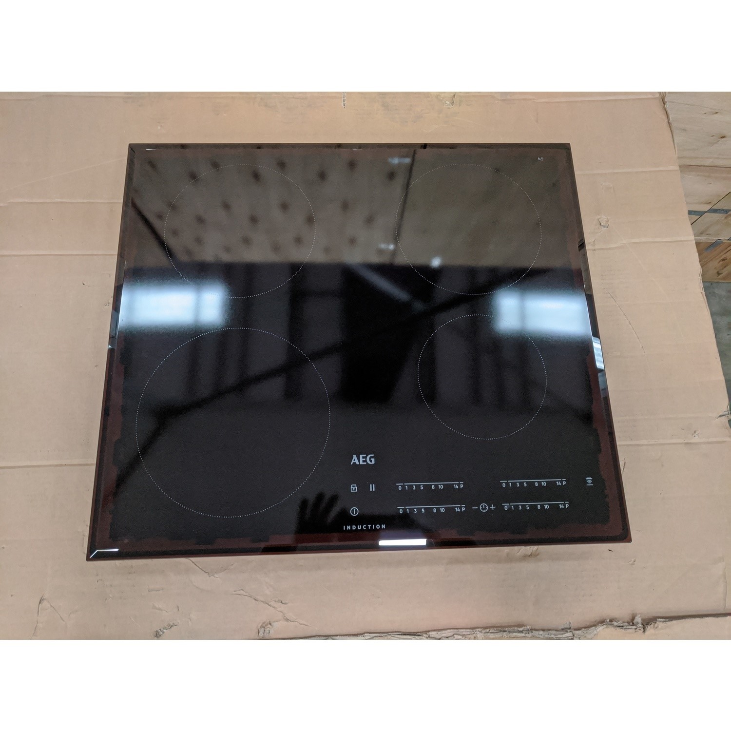 Refurbished AEG IKB64401FB 59cm 4 Zone Induction Hob with Bevelled Edge ...