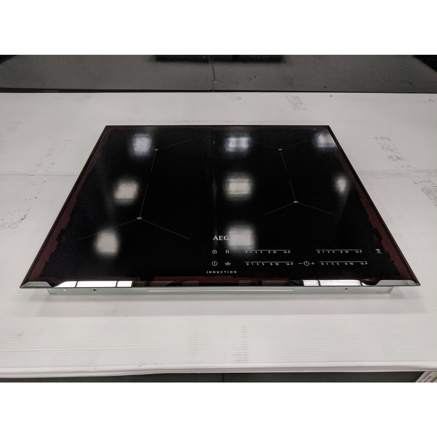 Refurbished AEG MaxiSense IAE64411FB 60cm 4 Zone Induction Hob with ...