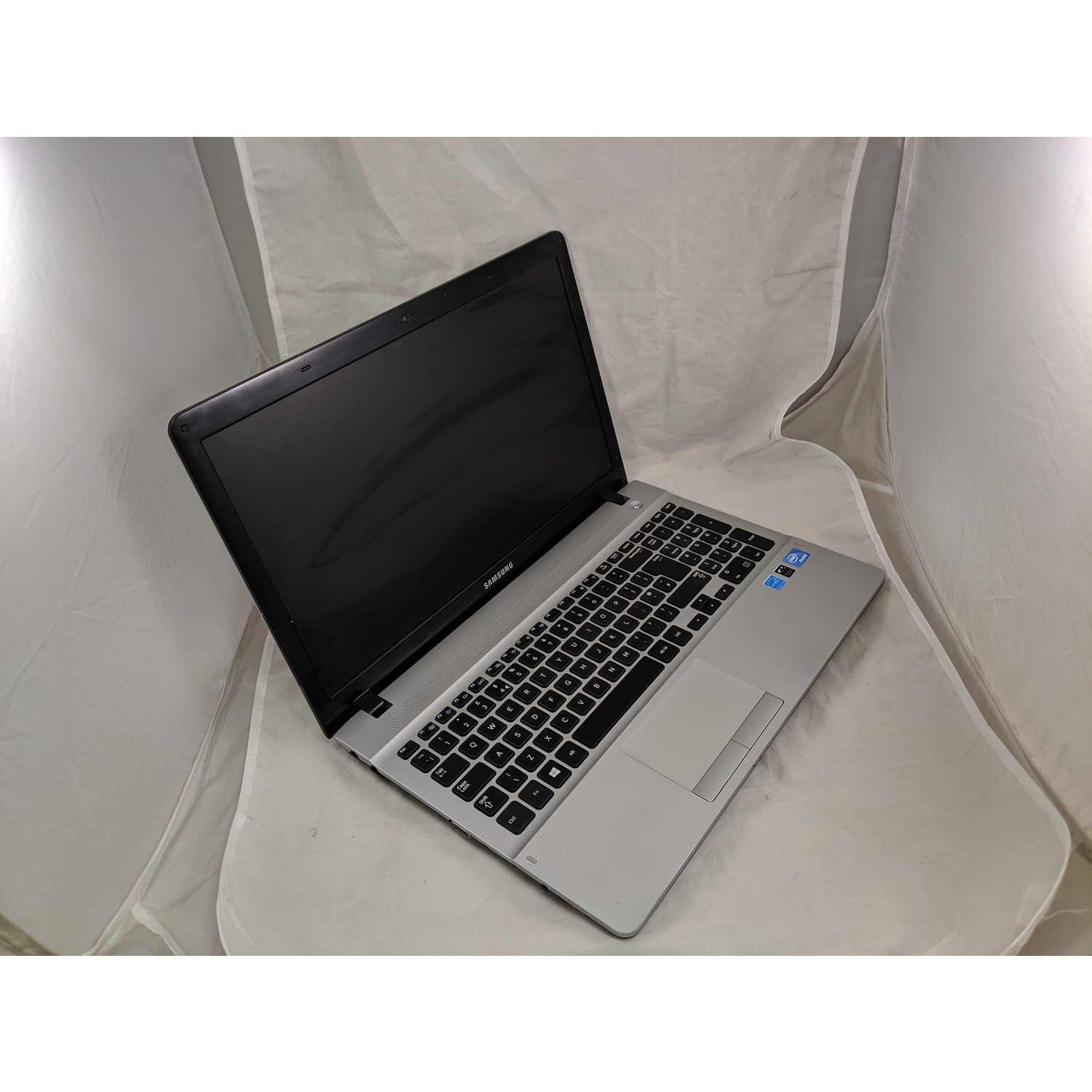 Refurbished Samsung NP300E5E Intel Celeron 847 4GB 500GB 15.6 Inch ...
