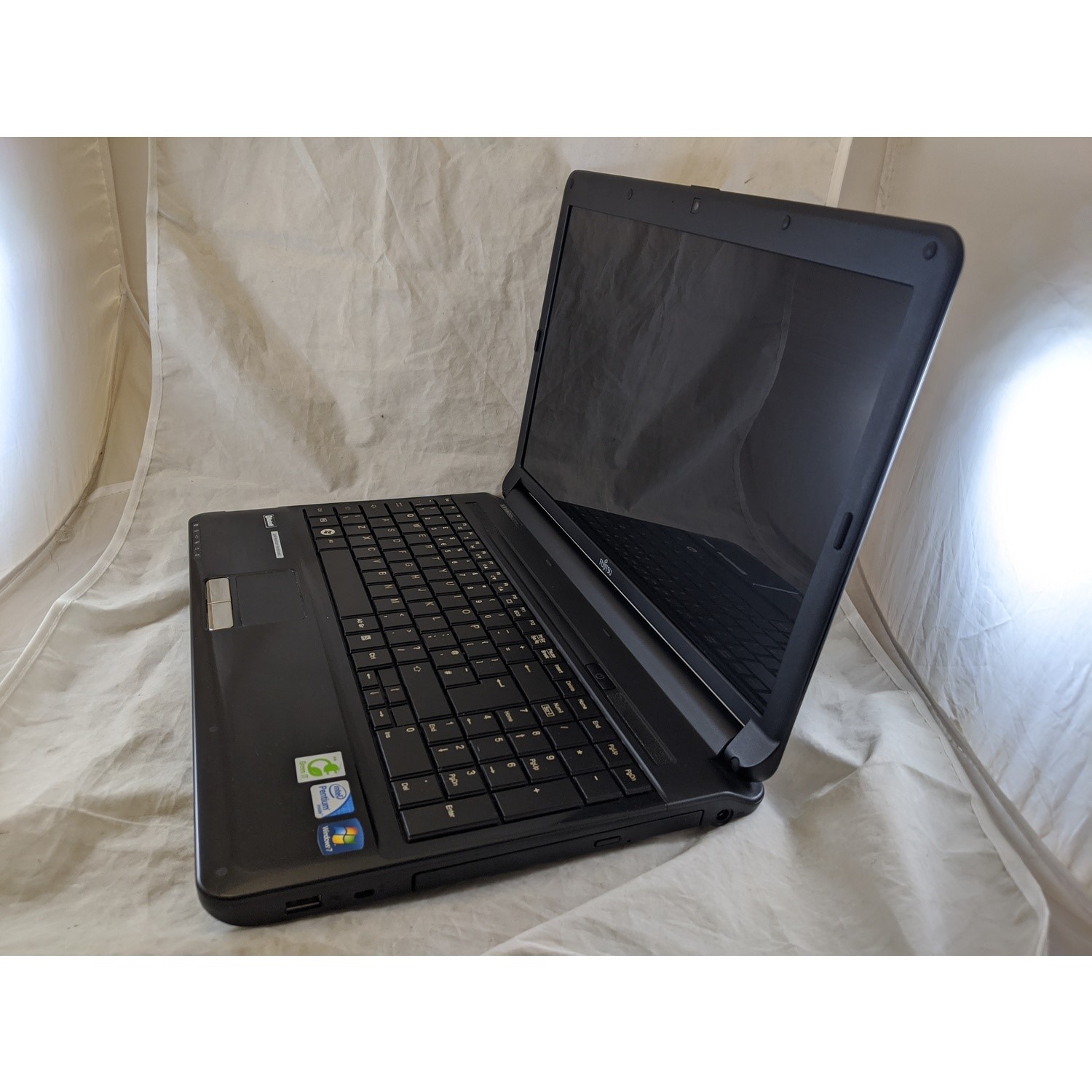 Refurbished Fujitsu Lifebook AH530 Intel Pentium P6200 4GB 500GB DVD-RW ...
